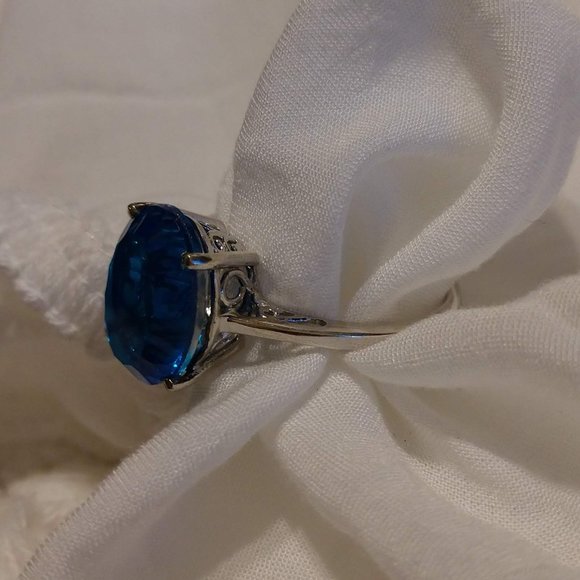 STS | Jewelry | Lovely Blue Gem Sterling Silver Ring | Poshmark